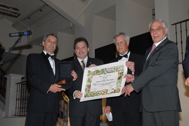 Ferrero (Italy) - International Nut & Dried Fruit Council